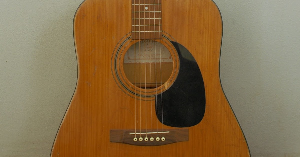 Musical Instruments: Alpha / Alfesta Guitars