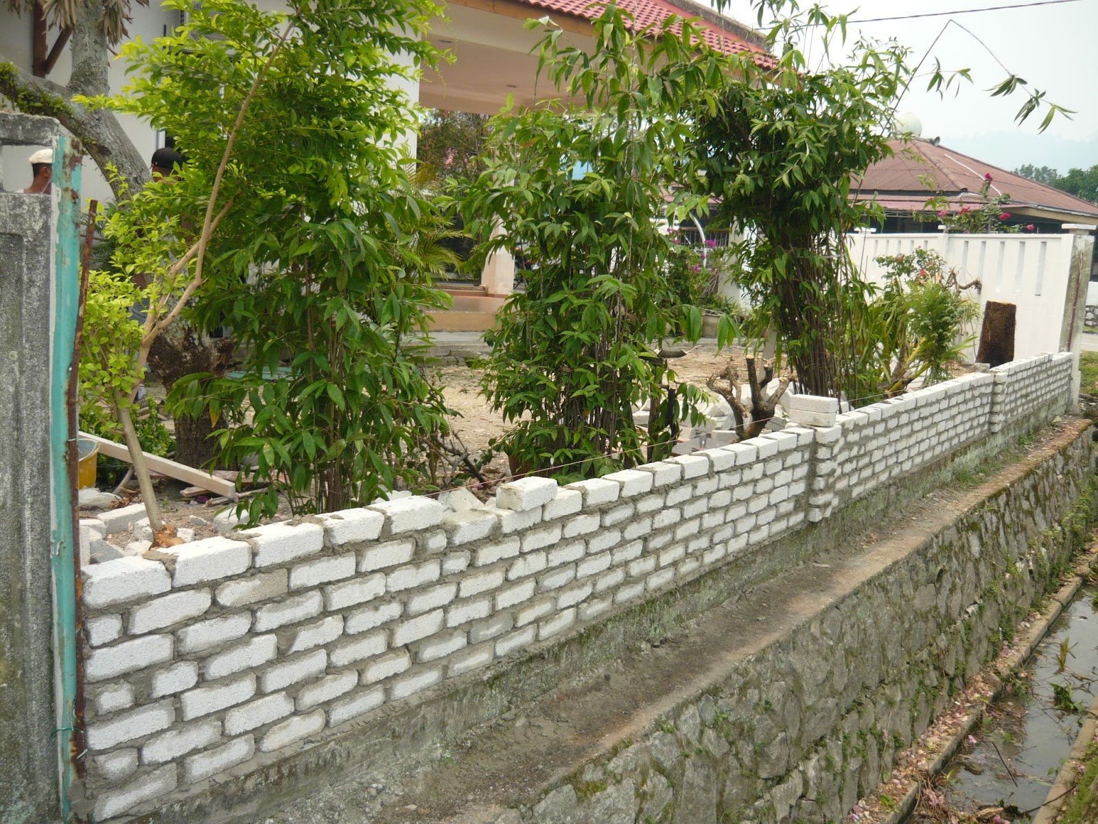 KERJA-KERJA IKAT BATA AT AMPANG - TAMBUN TANAH KELANTAN