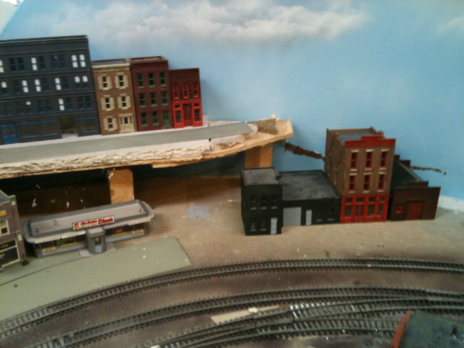 Model Railroad Design: Garage layout