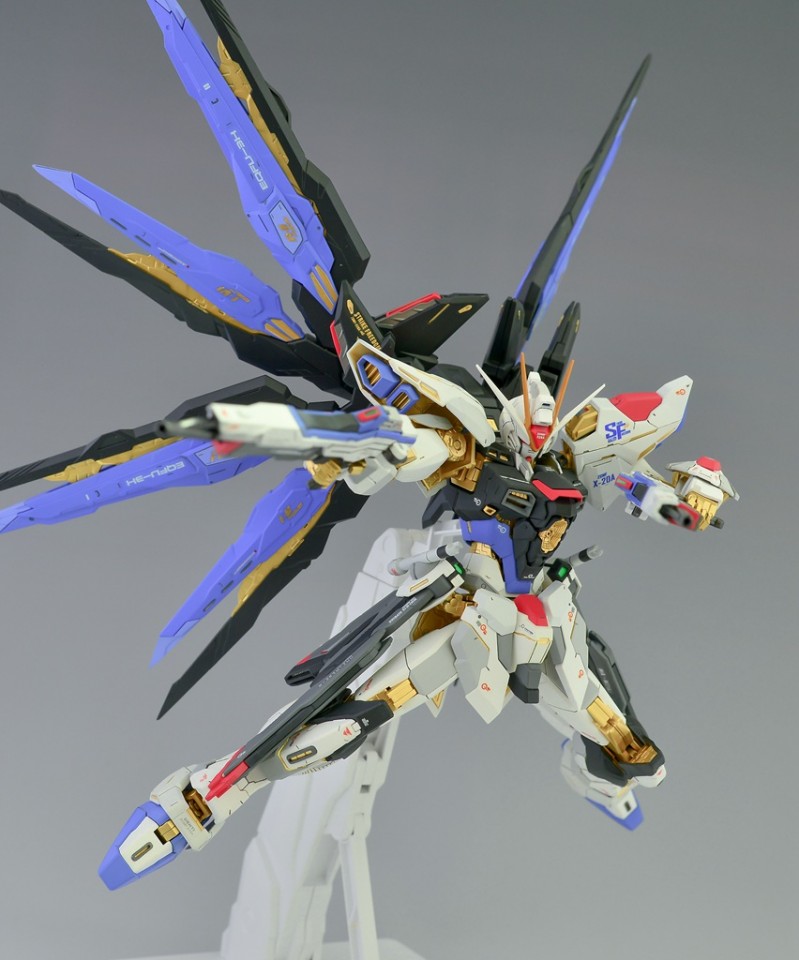 GUNDAM GUY: MB Strike Freedom Gundam - Painted Build