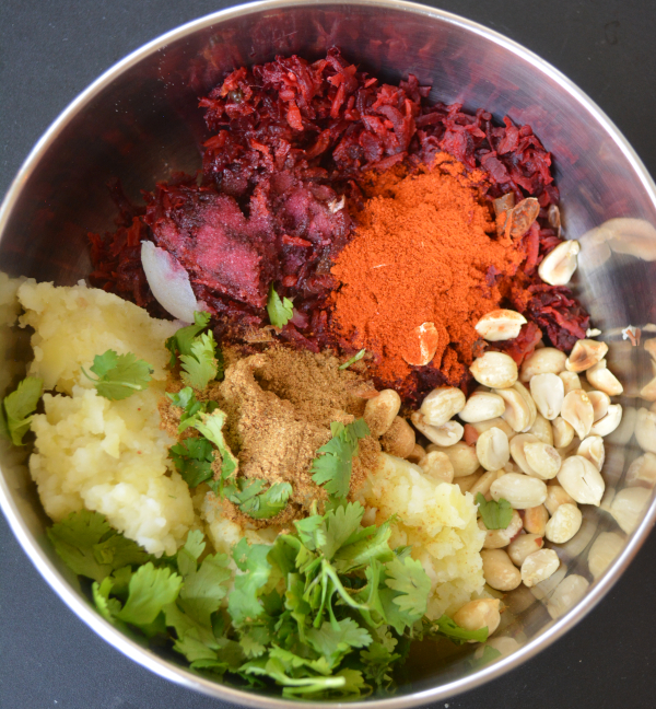 Veggie Platter: Bengali Veg Chop / Vegetable Chop / Bhejetebil Chop