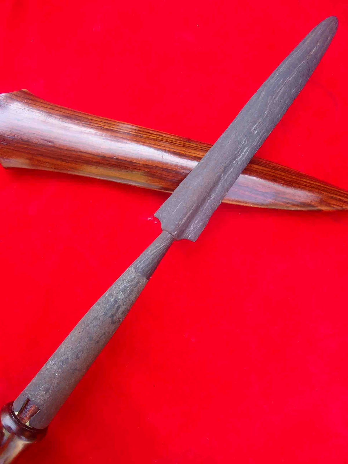 Tombak Langka Dhapur Cekel Beluluk Tangguh Jenggala | Keris Alam Ghaib ...