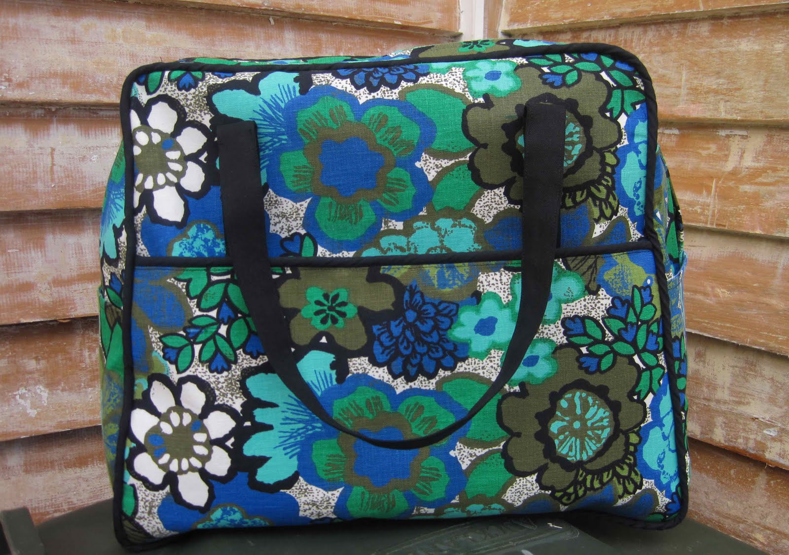 Make it Smirk: The Amy Butler Weekender bag