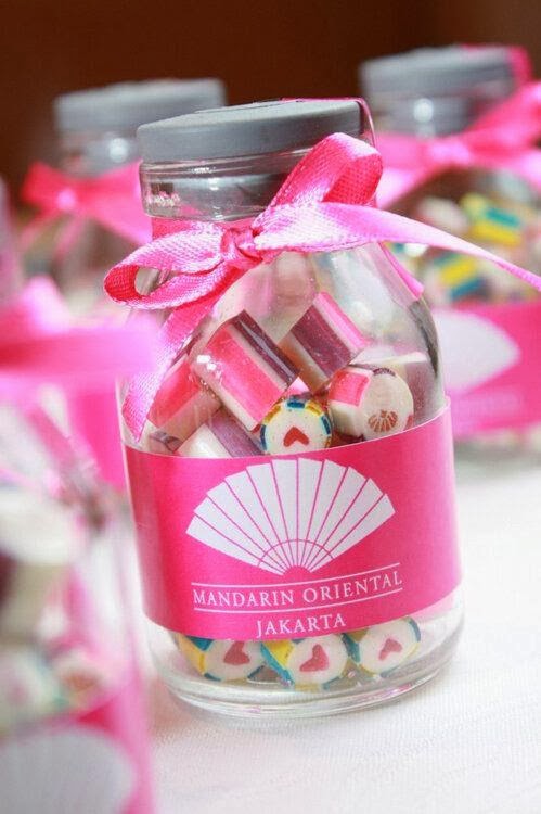 Ibuku & Sekotak Permen | catatan neng tanti - doodle blog