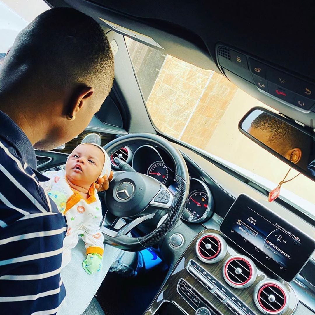 Tattoo : Bitcoin Lord likes tattoos and has his body tattooed.