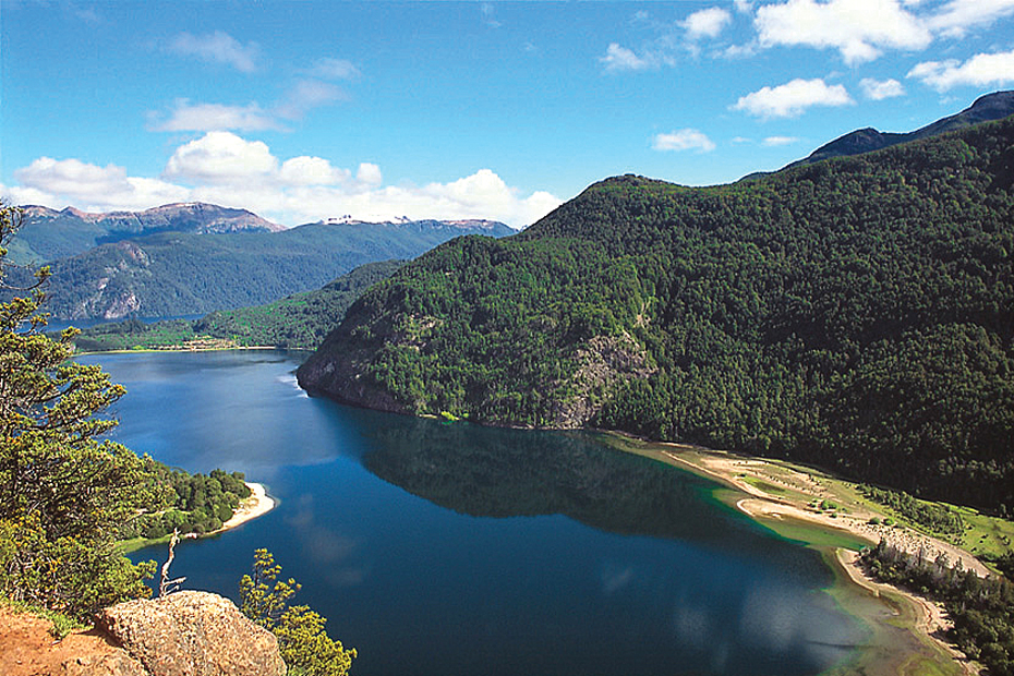 Joe Lewis Lago Escondido