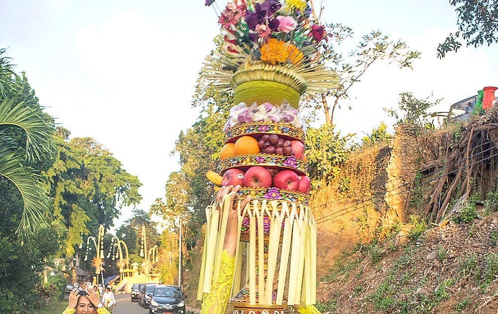 Perbedaan antara Pasrah dan Berserah Diri