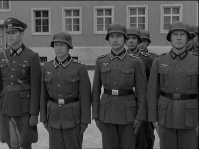 Grün ist die Heide: 08/15 (1954) Paul May