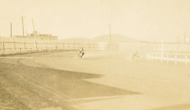 Fast is fast...: Early dirt track racing. Pre 1910?