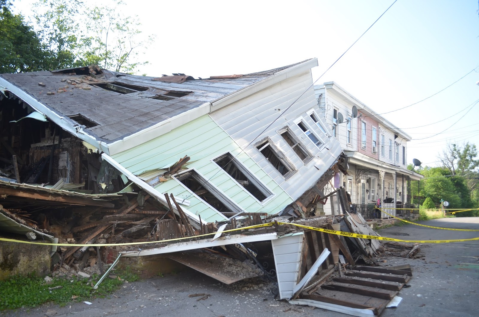 Blighted Structure Collapses in Shenandoah