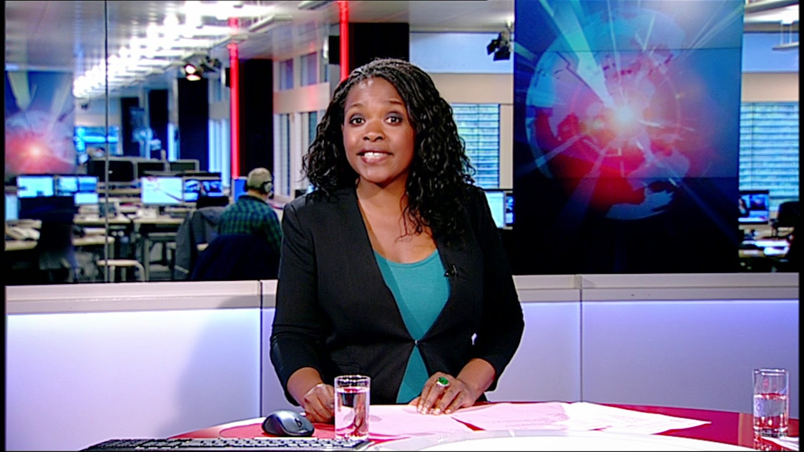 Afro Dutch: AfroDutch News Anchor: Simone Weimans