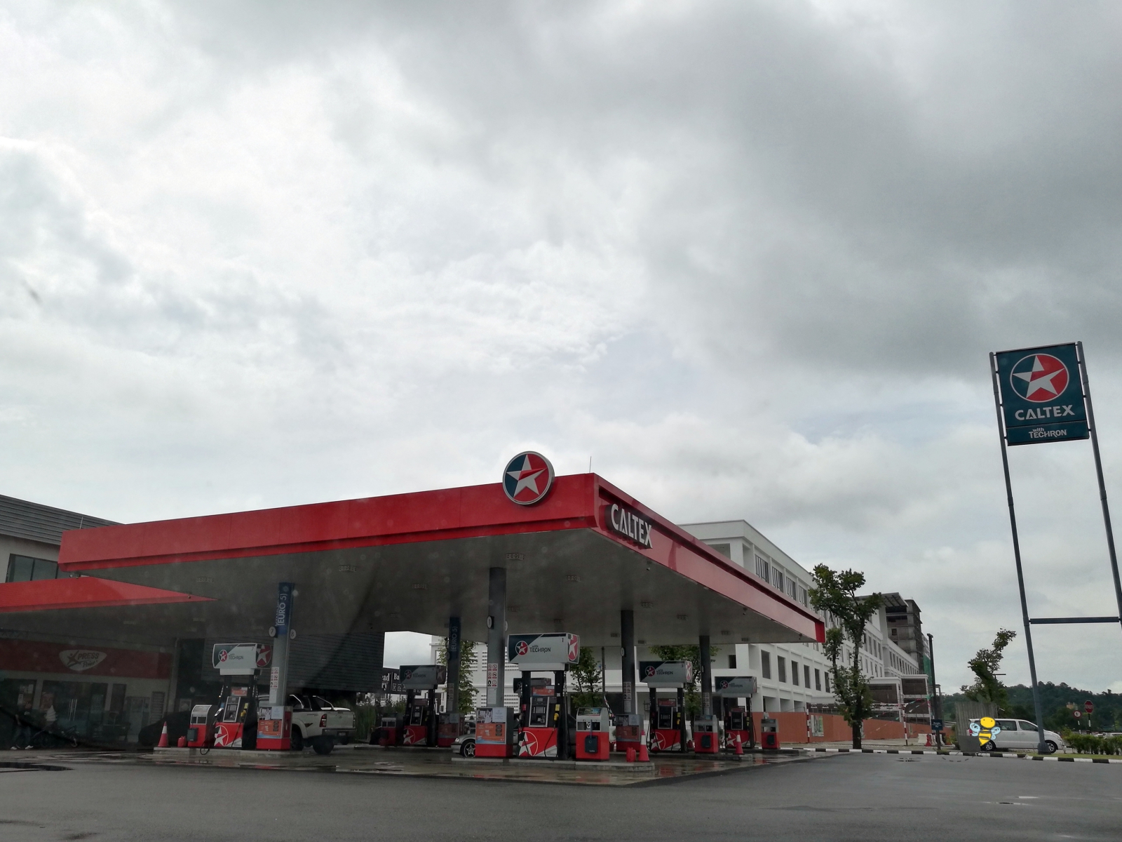 Pelbagai tempat makan dan rehat baru di R&R Juru Arah Selatan, Pulau ...