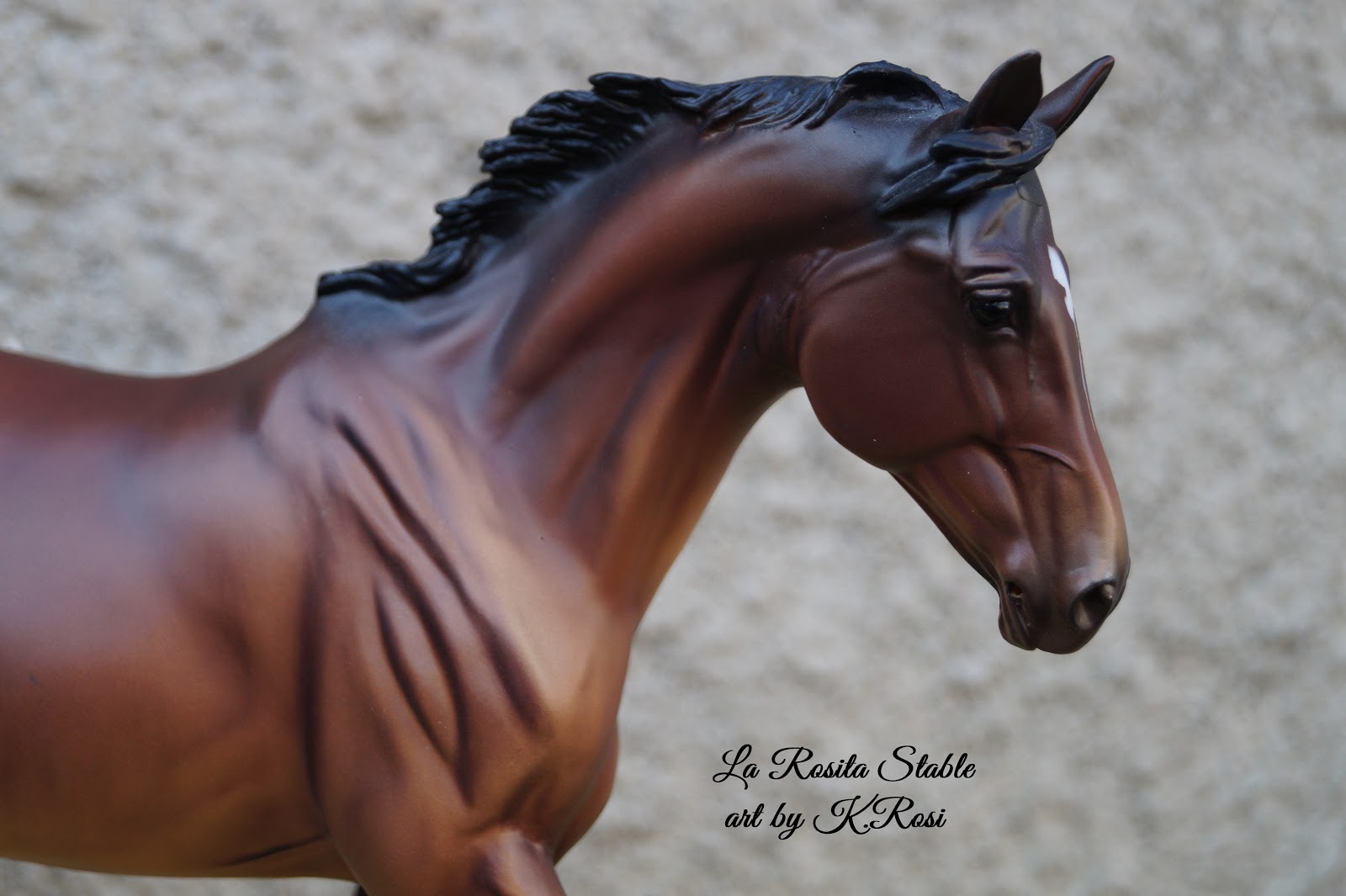 La Rosita Stable: Breyer Traditional GG Valentine & Heartbreaker