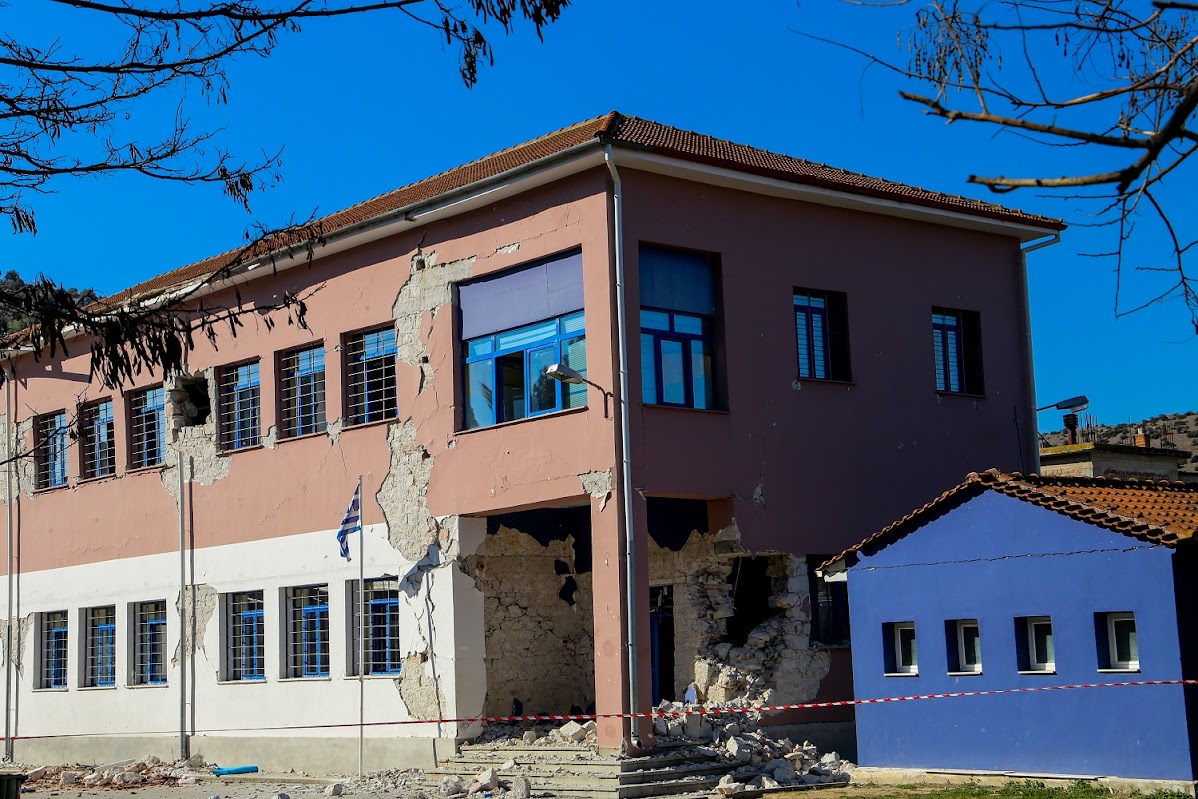 ΕΣΧΑΤΗ ΓΡΑΜΜΗ ΑΝΑΣΧΕΣΕΩΣ: Πρότυπο, στην κυριολεξία, το Δημοτικό Σχολείο ...