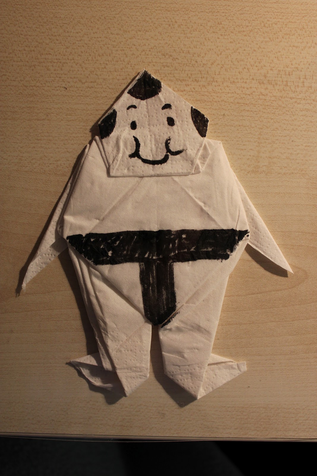 50 Origami Designs: day 41 - Sumo wrestler