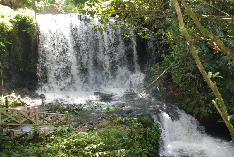 Daerah Wisata Di Indonesia: OBJEK WISATA KALIMANTAN TIMUR
