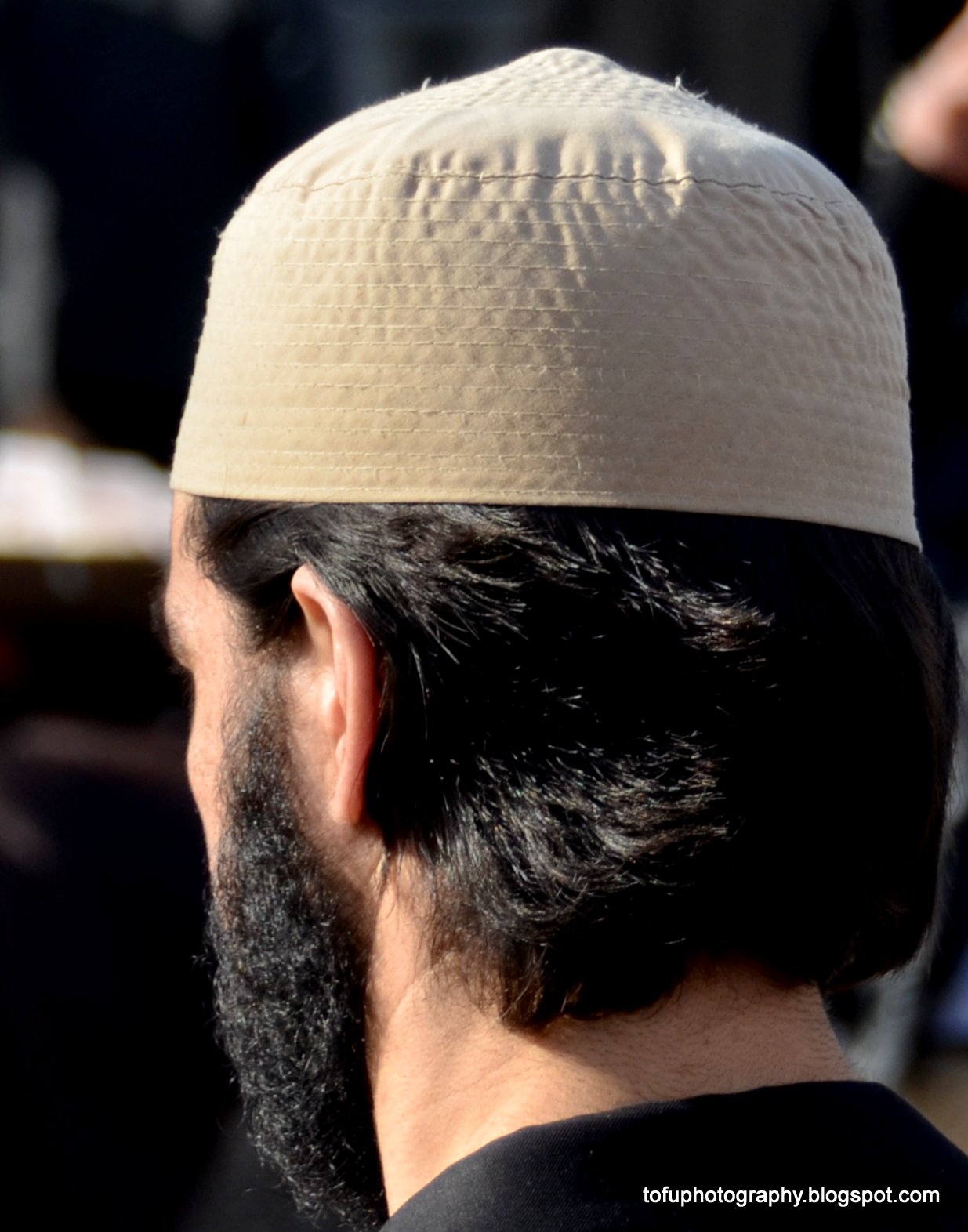 Tofu Photography: Men with a cap in Istanbul, Turkey