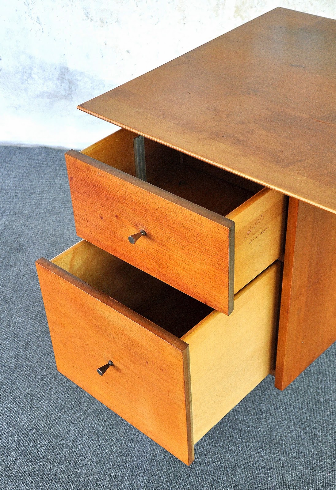 SELECT MODERN: Paul McCobb Desk or Vanity Table