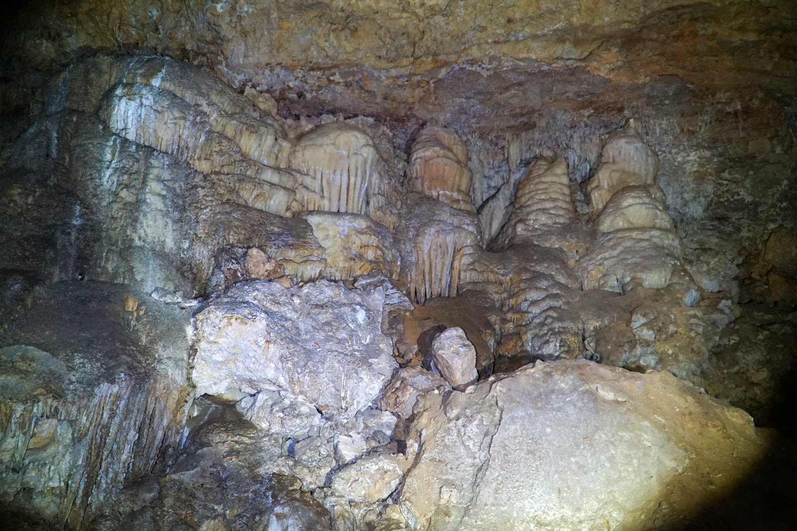 Giants Cave (Leeuwin-Naturaliste National Park) ~ The Long Way's Better