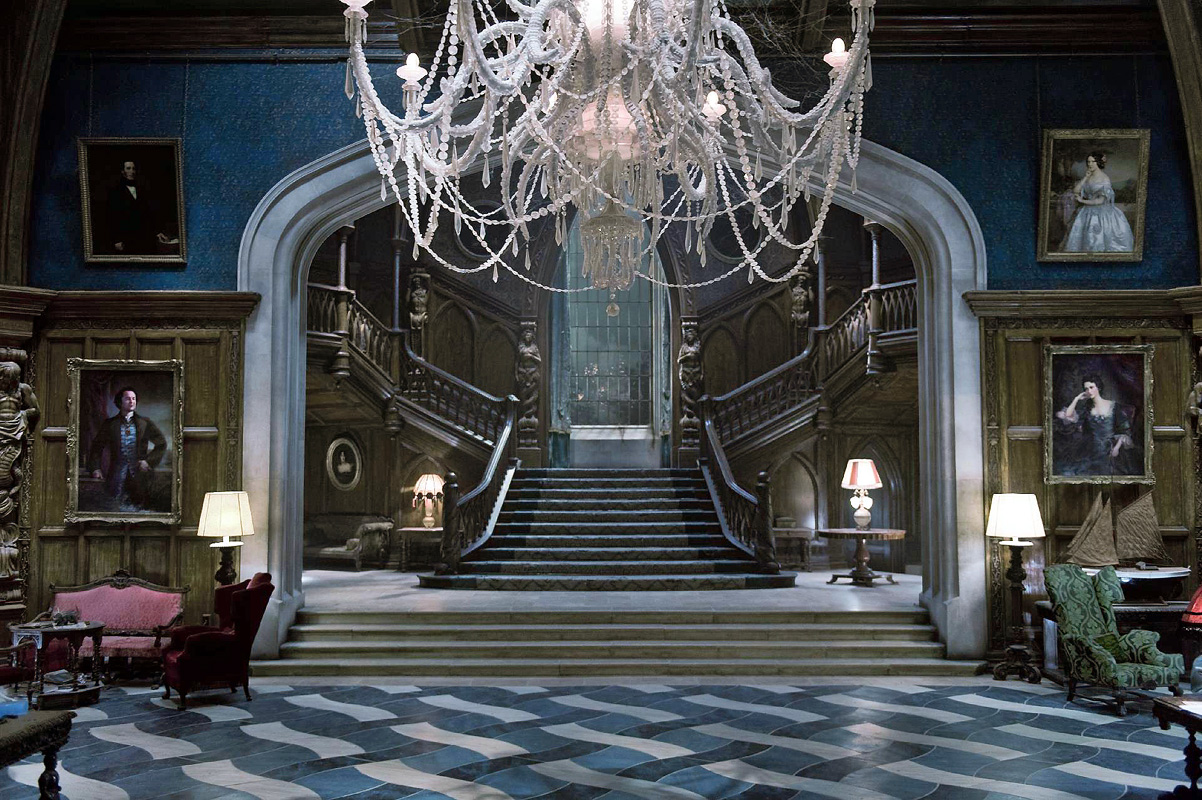 Tim Burton Collective News: Four New Behind-the-Scenes "Dark Shadows ...