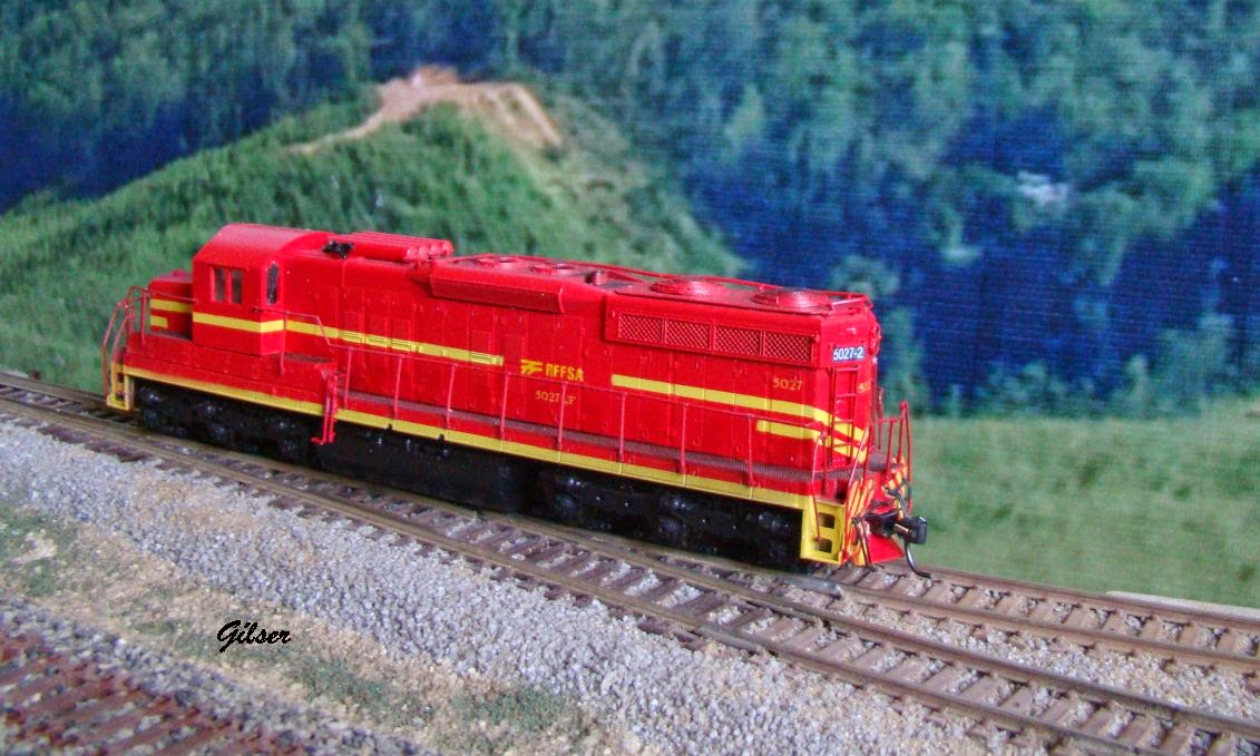 Gílser ferreo trens: SD18 RFFSA FASE I