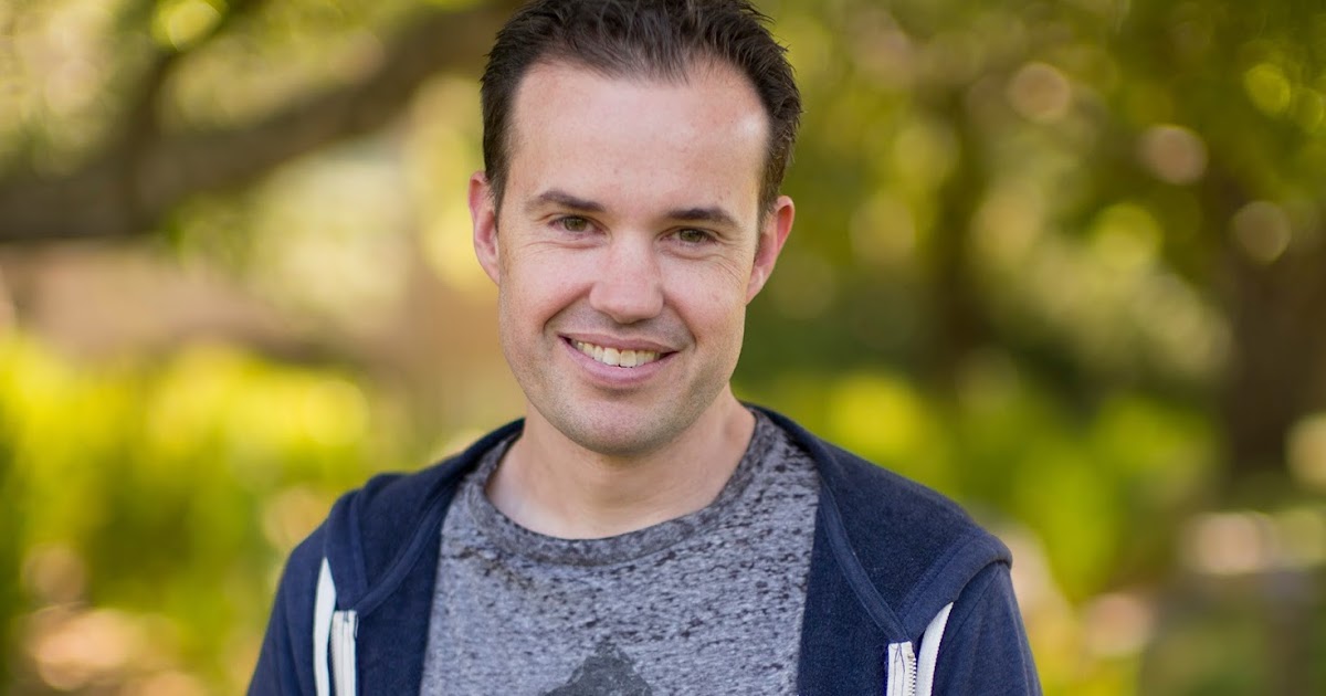 Michael Amos: ABOUT & CONTACT