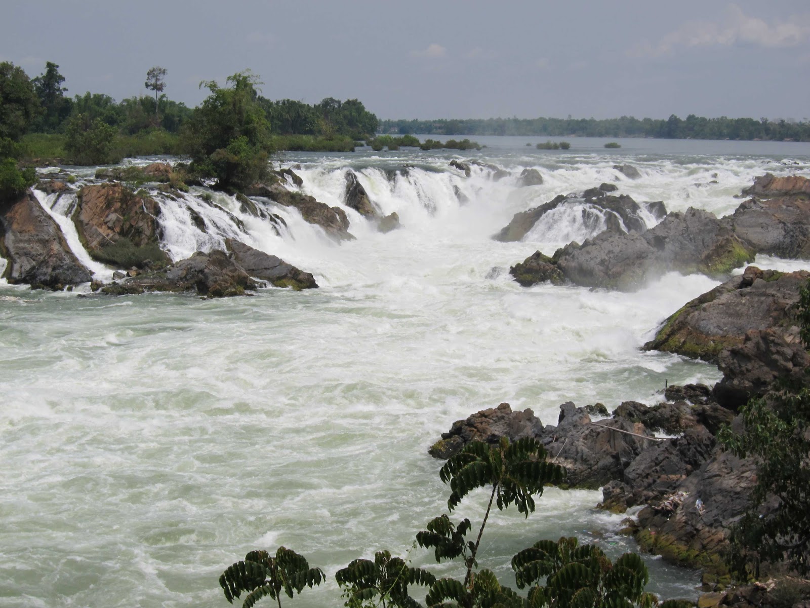 Blog de S Pittikoun: Laos 4ème jour: les chutes de Khone Phapheng