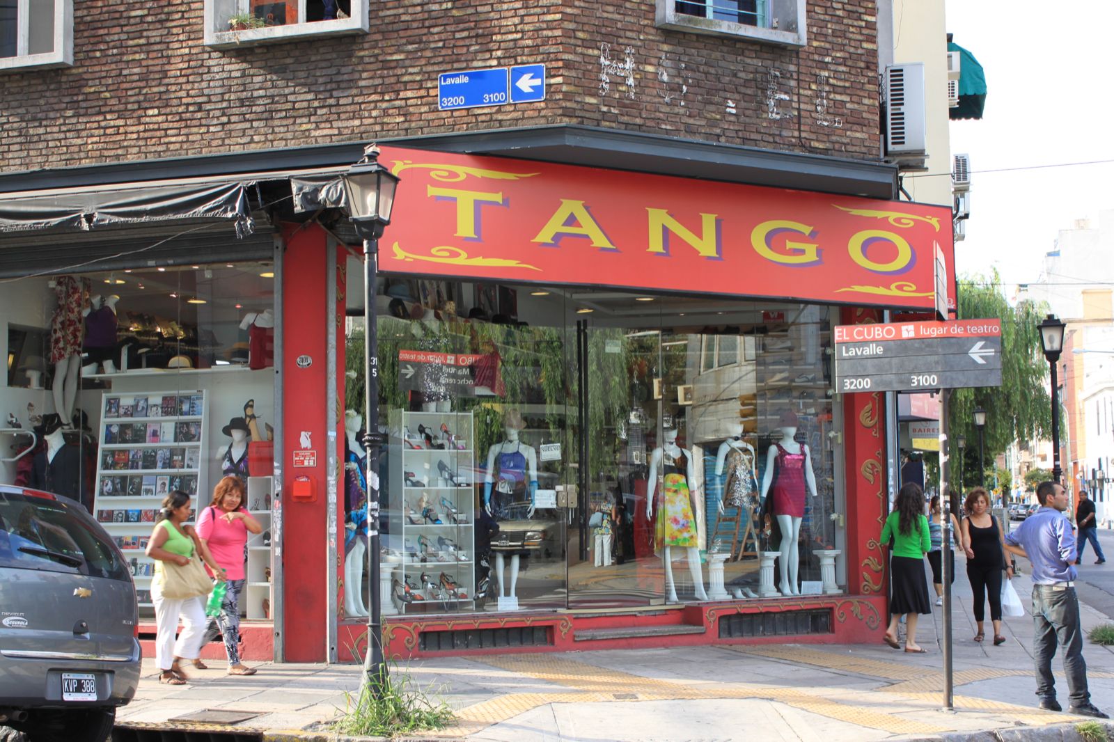 Sohum Sutras: Shopping for Tango clothes