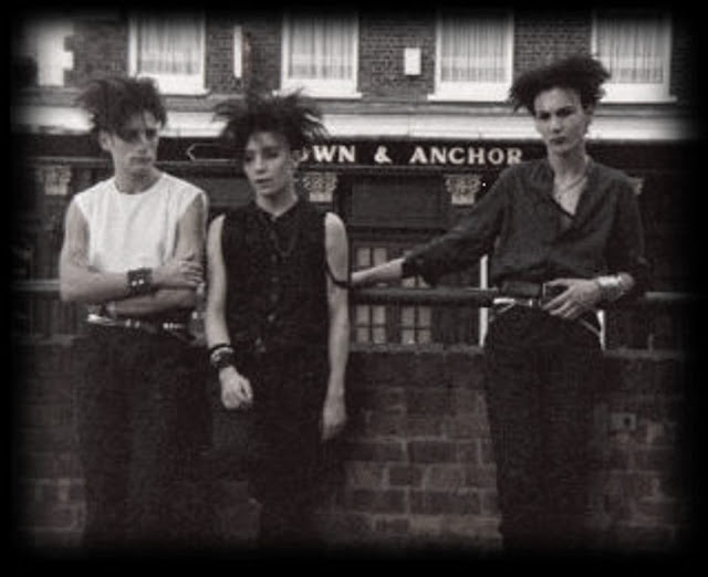 Batcave Punk Postpunk Darkwave Coldwave Rockgotico Minimal Wave Gothabilly