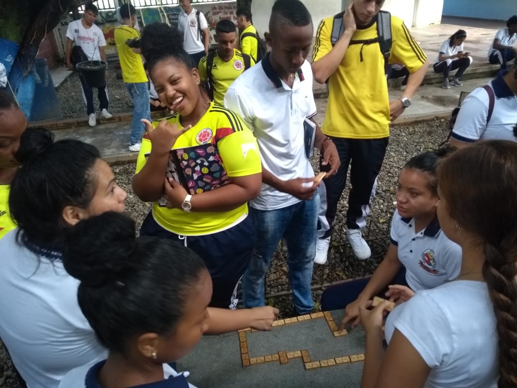 Dominó lúdico del conocimiento: LA IE COLOMBIA ADAPTA EL DOMINÓ LÚDICO ...