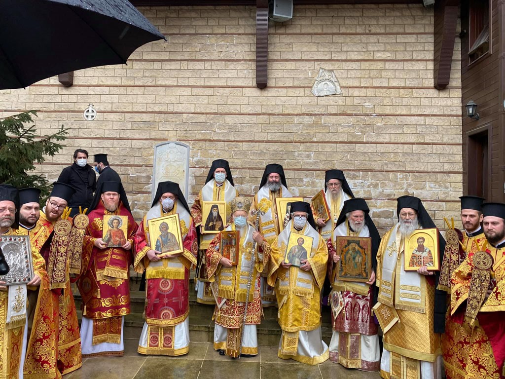 Panorthodox Synod : ΑΡΧΙΕΠΙΣΚΟΠΟΣ ΤΣΕΡΝΙΓΙΒ ΕΥΣΤΡΑΤΙΟΣ: ΤΟ ΠΑΤΡΙΑΡΧΕΙΟ ...