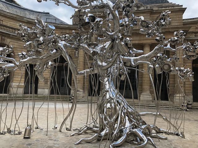 Un árbol de cacharros y otras cosas... - El mundo de las Artes Visuales...