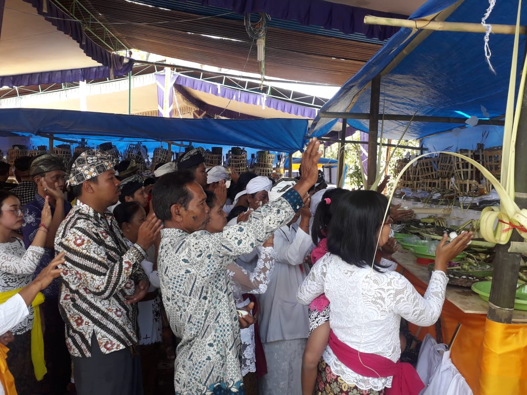 UPACARA ENTAS-ENTAS ~ Wayan Hindu Sragen