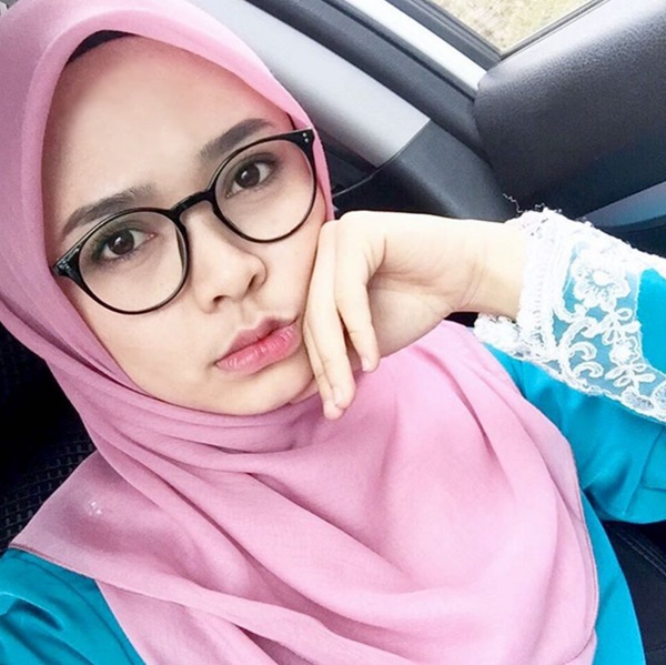 MENGEJUTKAN!!!Ramai rakyat malaysia marah dengan status sebenar cikgu ... MENGEJUTKAN!!!Ramai rakyat malaysia marah dengan status sebenar cikgu ...