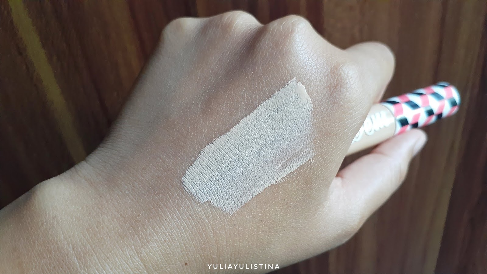 REVIEW : Mizzu Hide'Em Contour & Concealer (BEIGE) - The Yulistinay's Diary