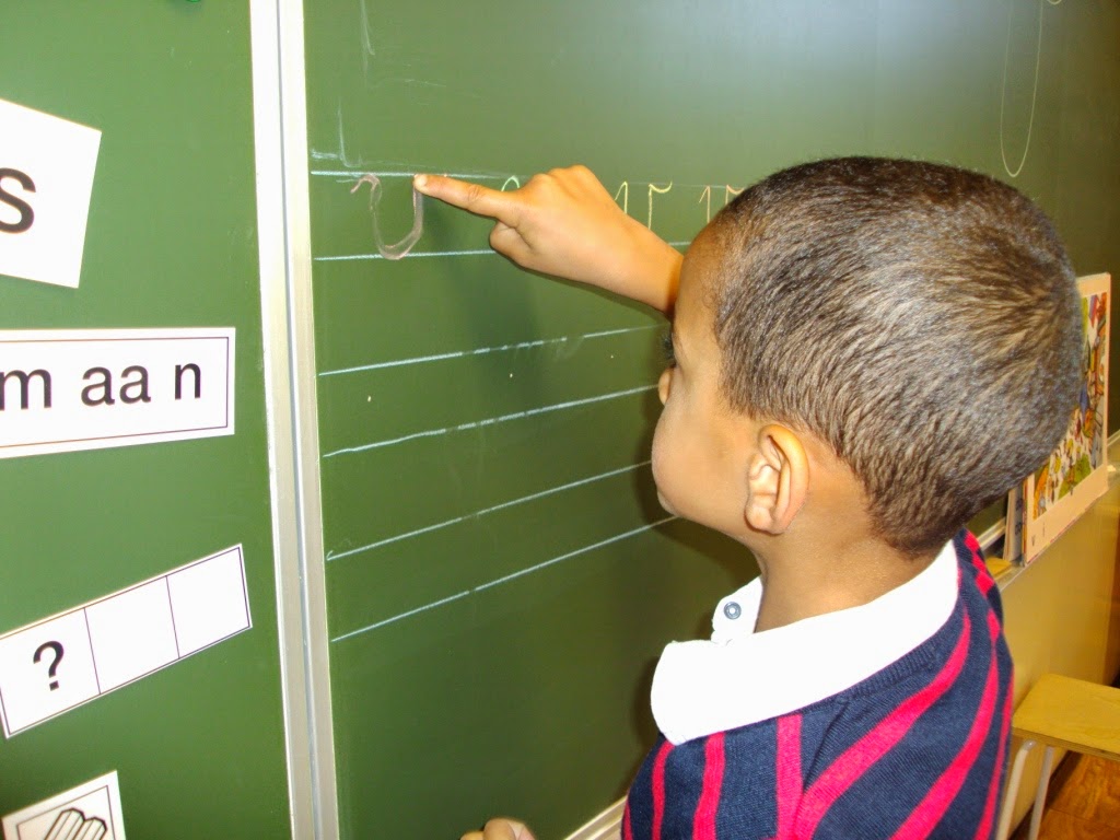 Onze avonturen in woord en beeld: Letters schrijven