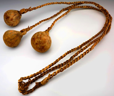 KRIS AND MALAY WEAPON: Bolas weapon