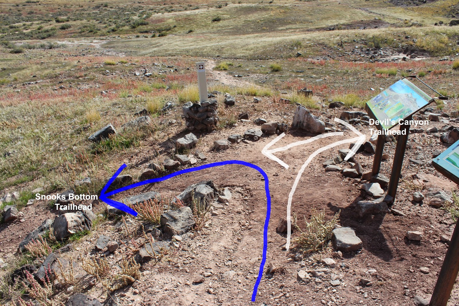 gjhikes.com: Mr. Williams' Geology Trail - Opal Hill Loop