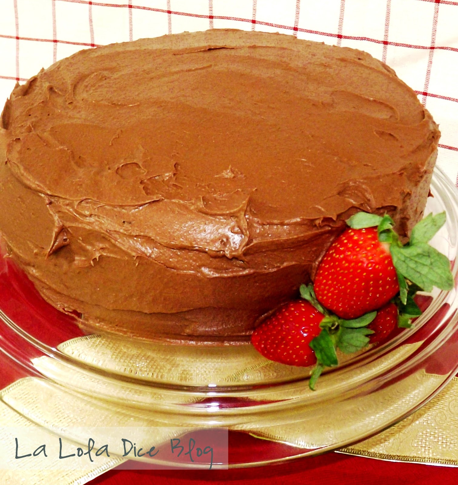 Pastel De Chocolate Con Frosting Cremoso… La Lola Dice