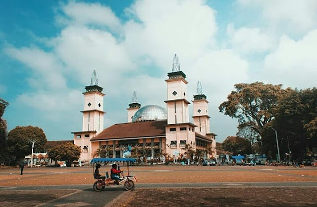 Gaya Ransel: 5 Destinasi Wisata Di Garut Yang Membuat Rindu Untuk Kembali