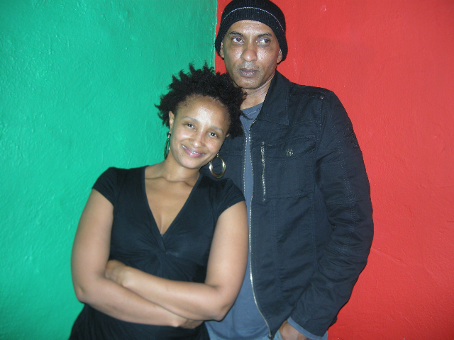 geezlowdown: The Rooster Presents Faces and Places