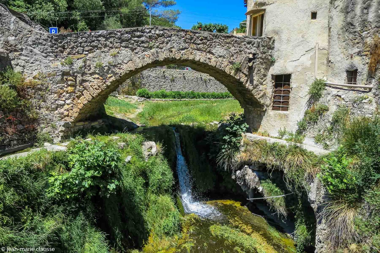 Découvrir la France en photos: 77 - SAINT-GUILHEM-LE-DÉSERT. (Hérault -34)