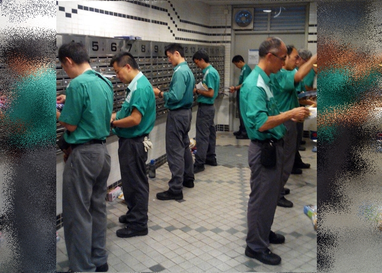 海外傳真/香港選舉刊物爆量 逾10名郵差擠大廈投遞(香港東方日報) - 郵差權益大連線 Realguts Postman | 別再為明天工作 ...