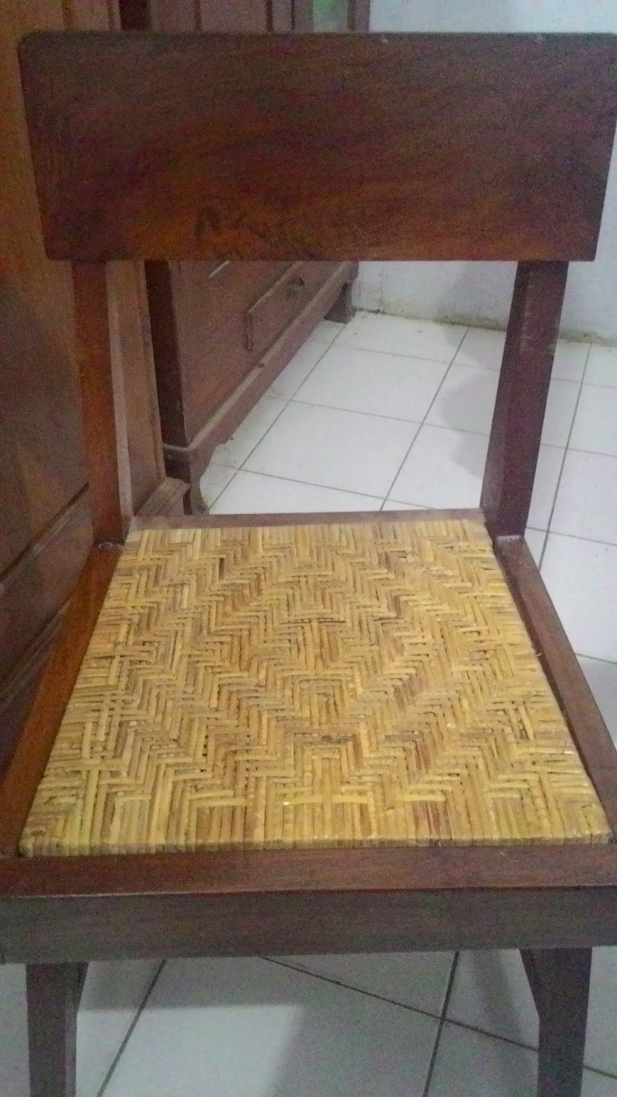 Anyaman dari rotan, Anyaman ini tergolong mahal dengan bahan yang juga ...