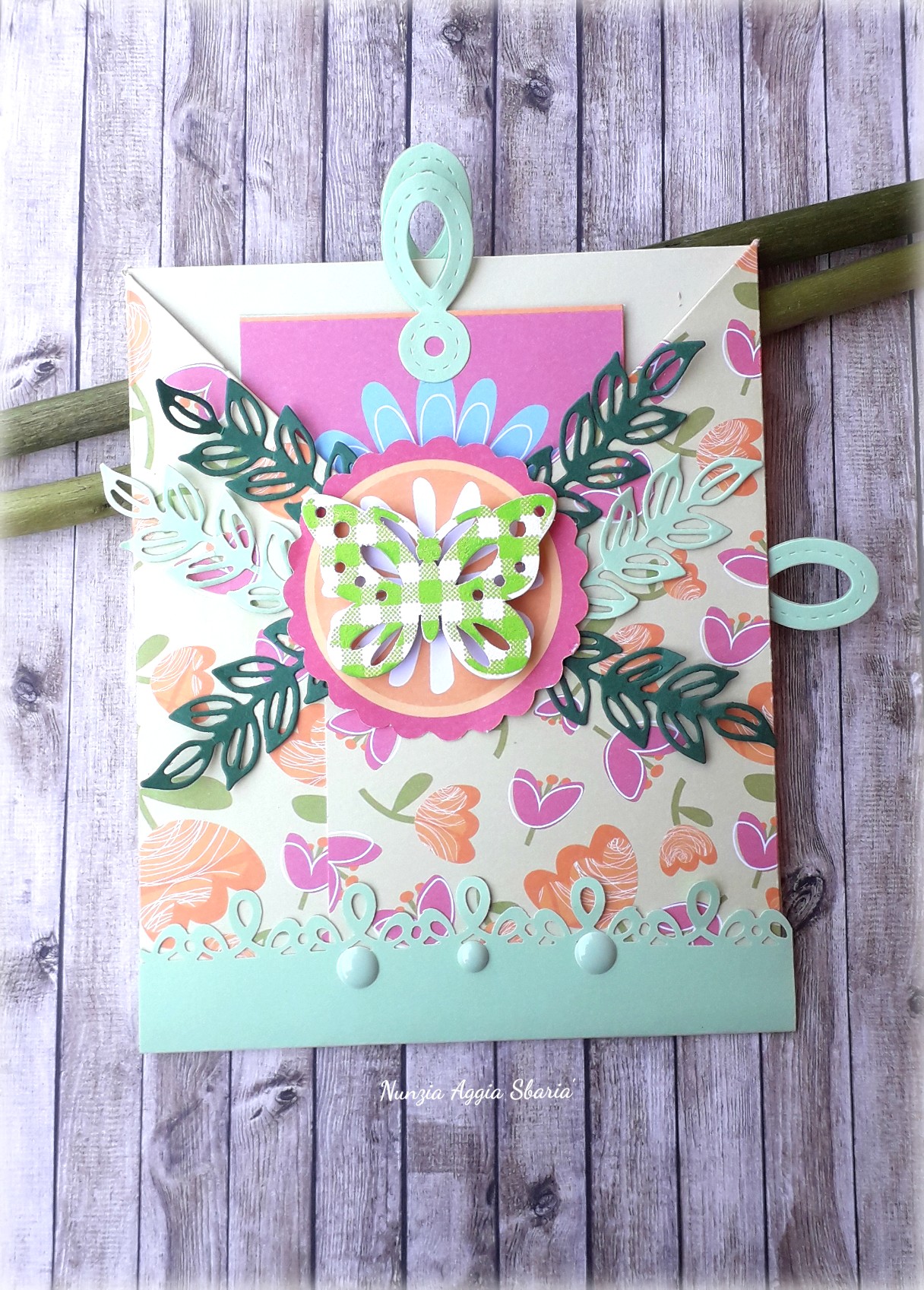 Le Tre Pazze PAPERine: PAPER TUTORIAL TRI-TAG CARD