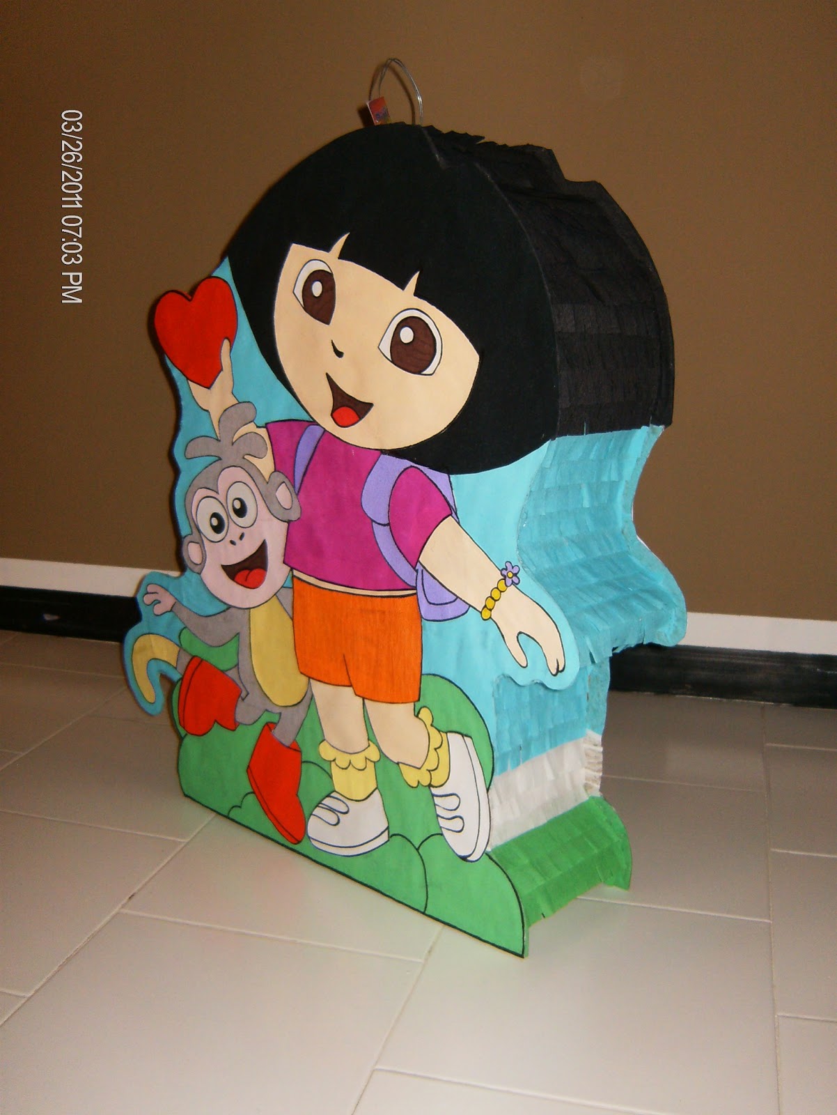 Las Piñatas de Anakaro: Dora