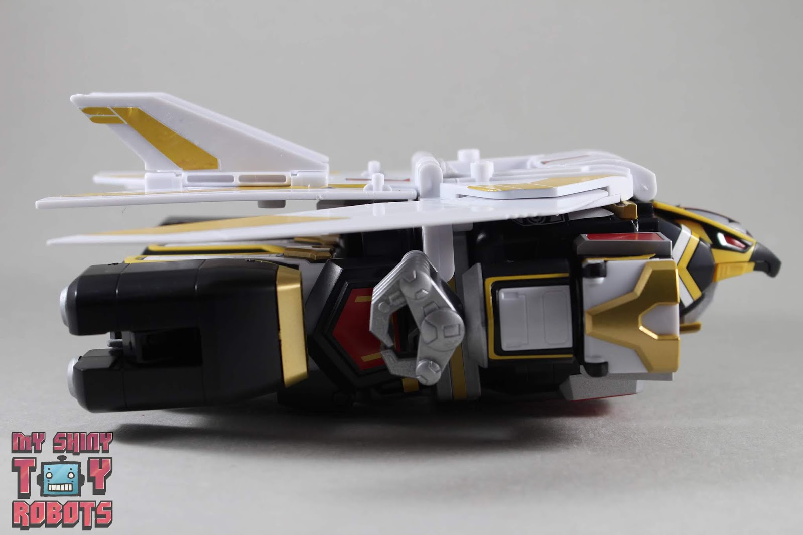 My Shiny Toy Robots: Toybox REVIEW: Super Mini-Pla Jet Garuda
