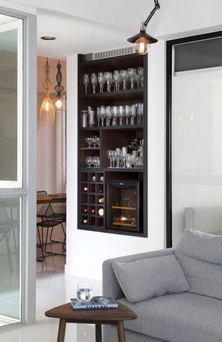 Ide Membuat Ruang Bar Kecil Yang Hemat Ruang di Rumah | Kitchen Set dan ...