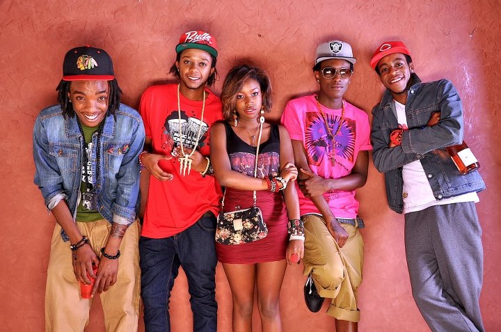 The African Celebrity Spy: ADULTS ONLY! CAMP MULLA CHIC STRIPS BARE