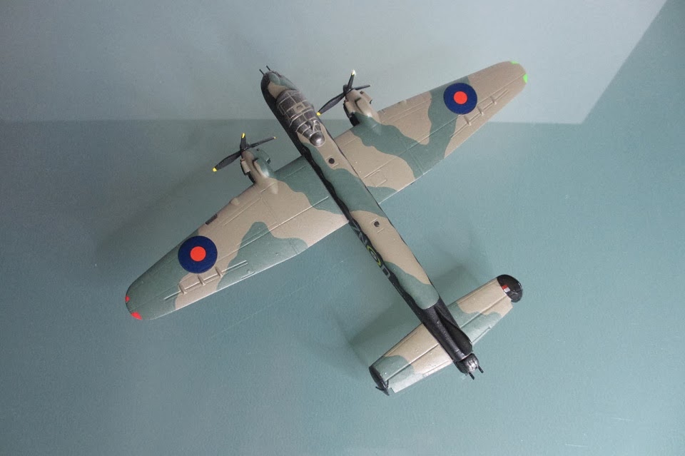 1/144 airbattle: 1/144 Avro Manchester - by Diverse Images
